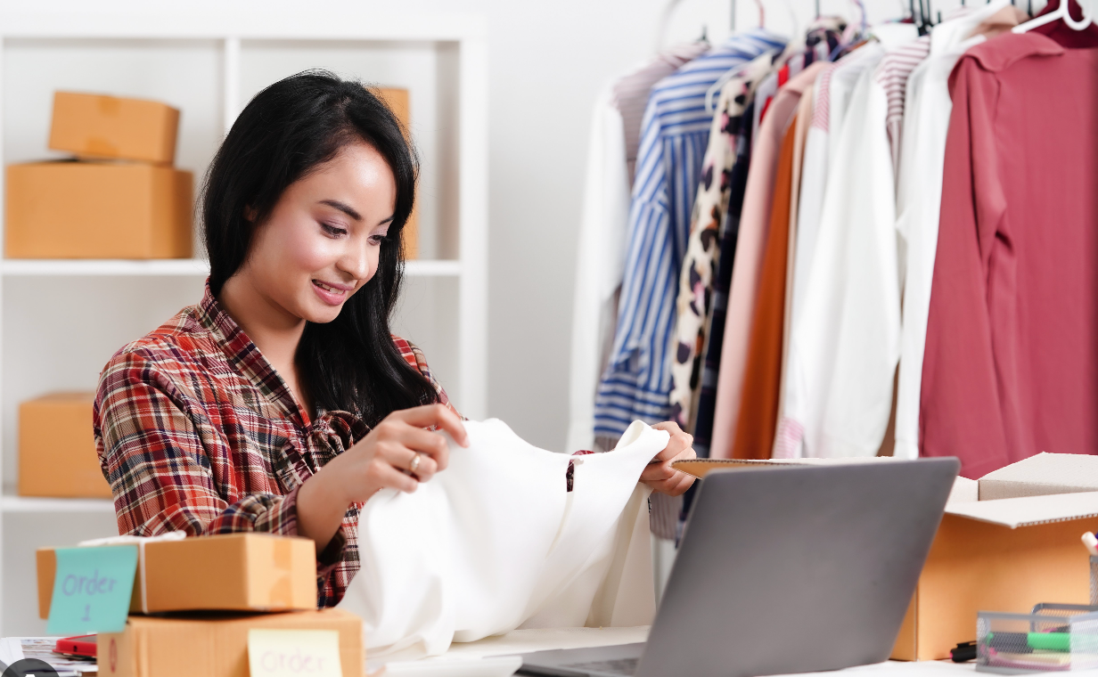 How to Choose the Right Size When Shopping for Clothes Online